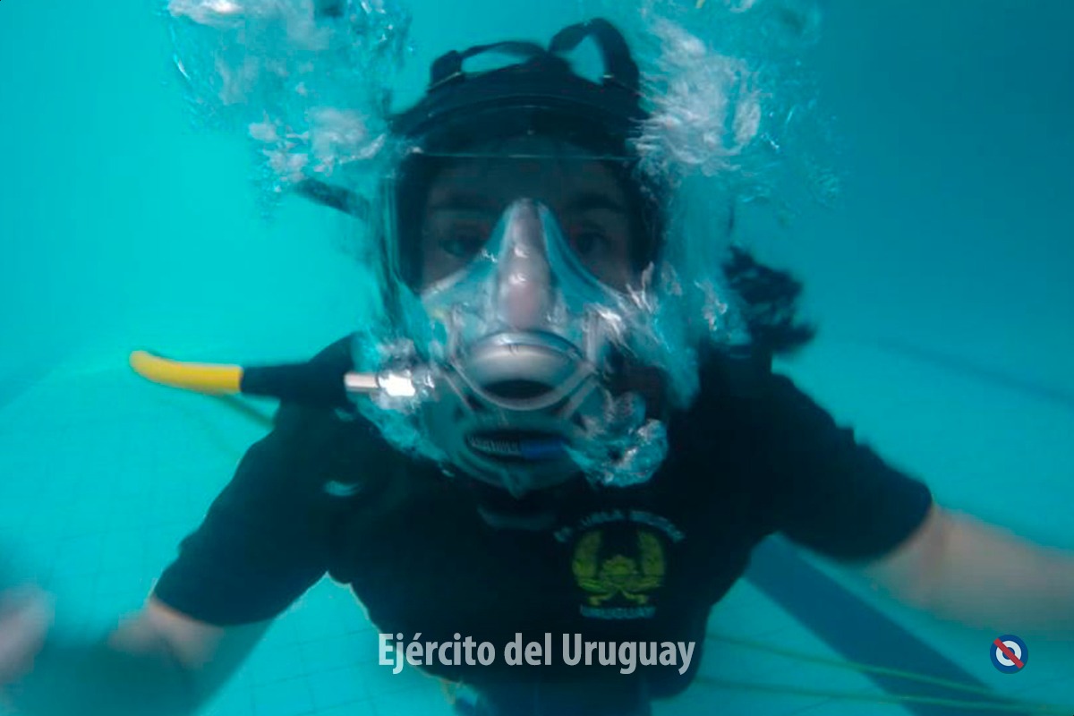 Uso y empleo del equipo de buceo en la Escuela Militar - Ejército Nacional