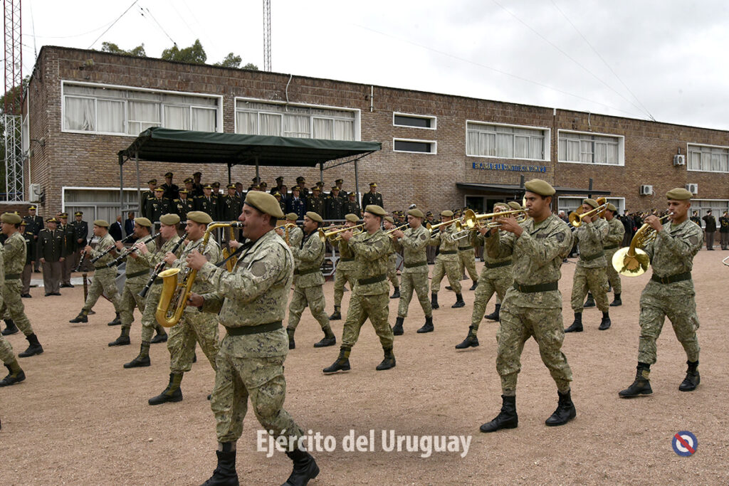 Ceremonia por el 43° aniversario del Arma de Comunicaciones | Ejército ...